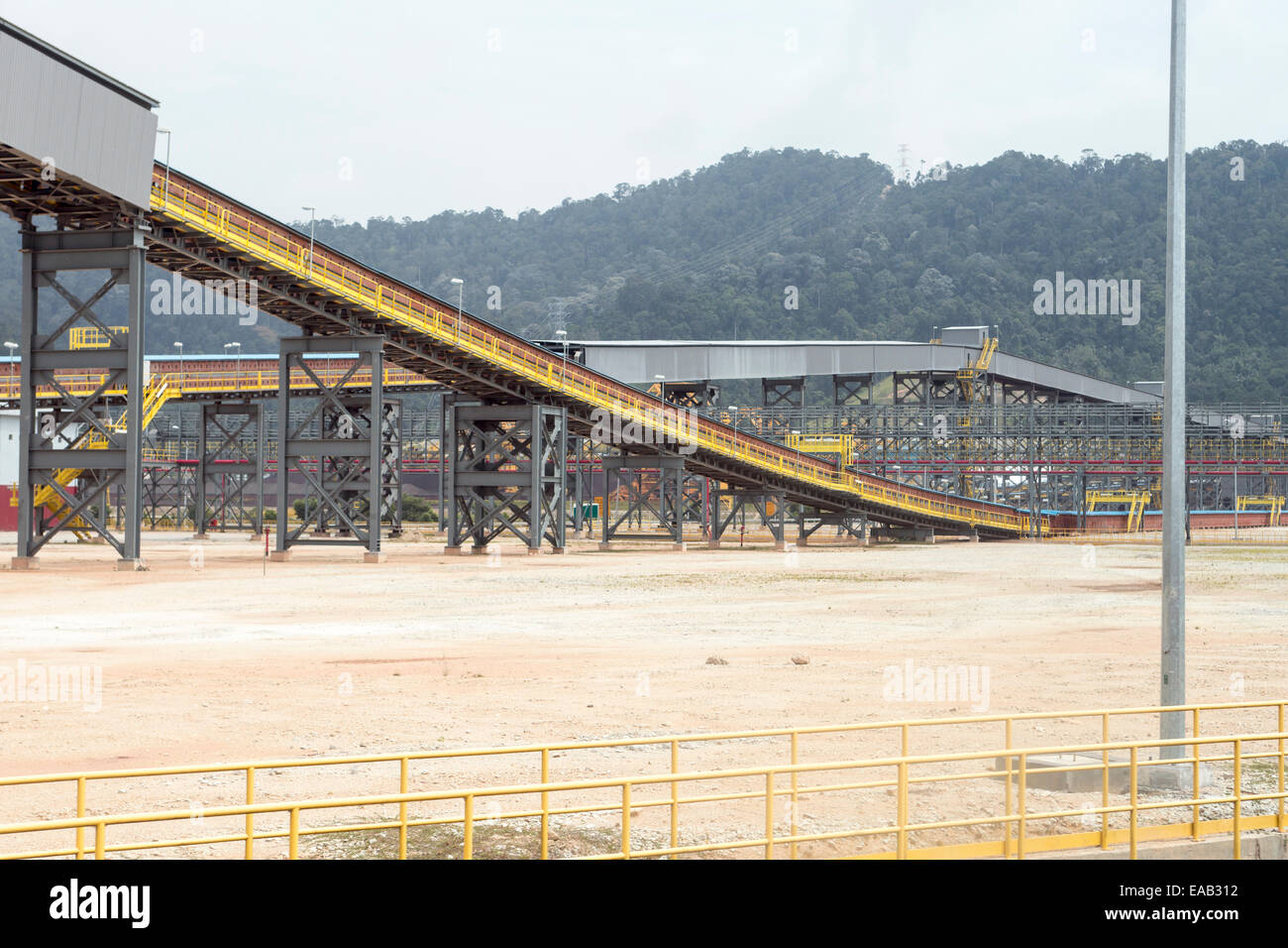 Iron ore stacker hi-res stock photography and images - Alamy