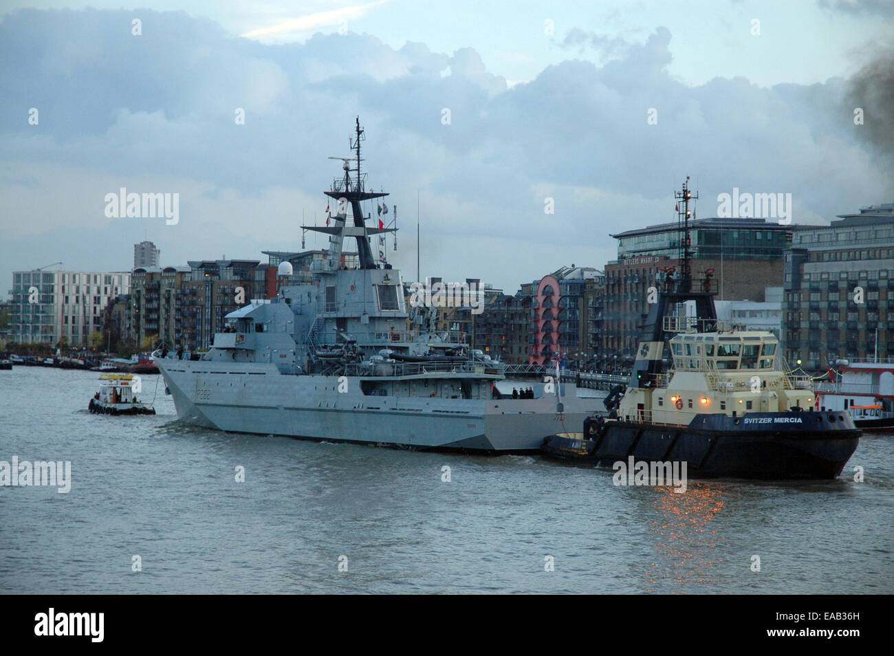 Hms severn p282 hi-res stock photography and images - Alamy