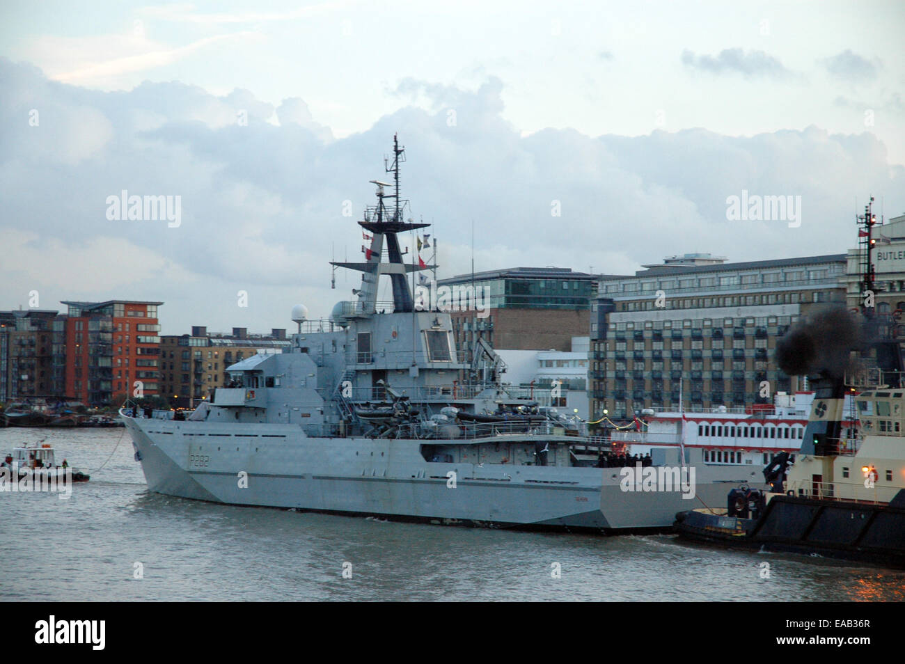 Hms severn p282 hi-res stock photography and images - Alamy