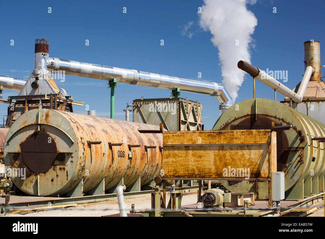 The Midway Sunset oilfield in Taft, Bakersfield, California, USA ...