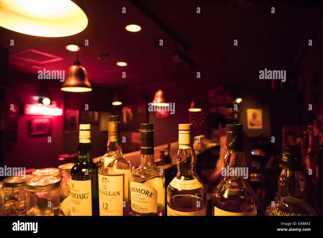 Japan bar hi-res stock photography and images - Alamy