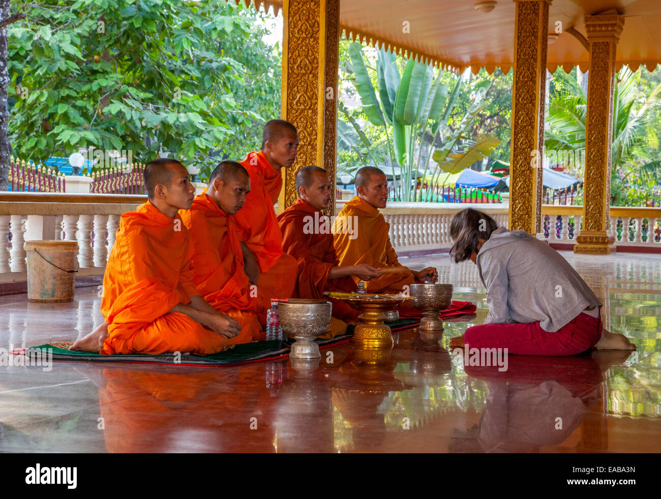 Blessing monk hi-res stock photography and images - Alamy