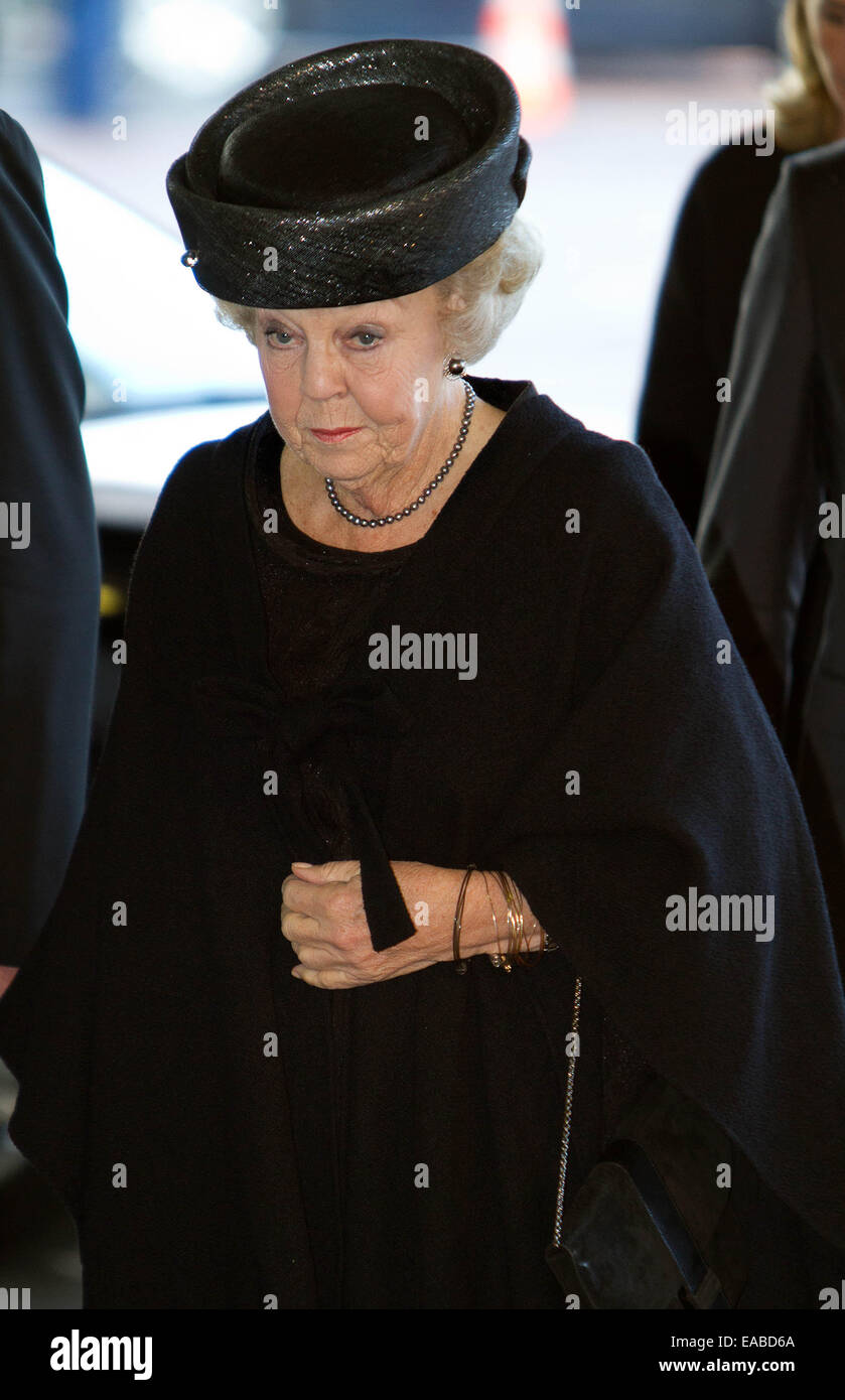 Amsterdam, the Netherlands. 10th Nov, 2014. Dutch Princess Beatrix ...