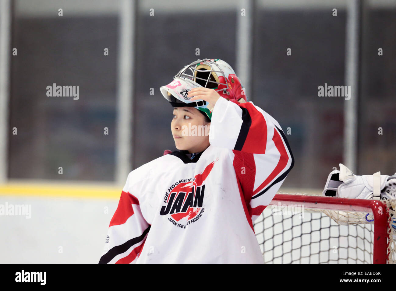 Nana fujimoto hi-res stock photography and images - Alamy