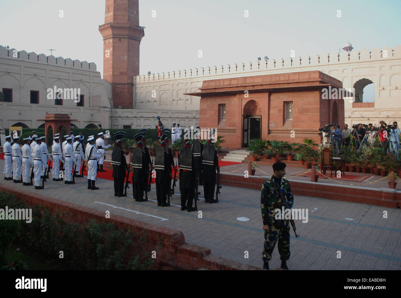 Lahore, Pakistan. 10th Nov, 2014. Soldiers of Pakistan Navy and Rangers ...