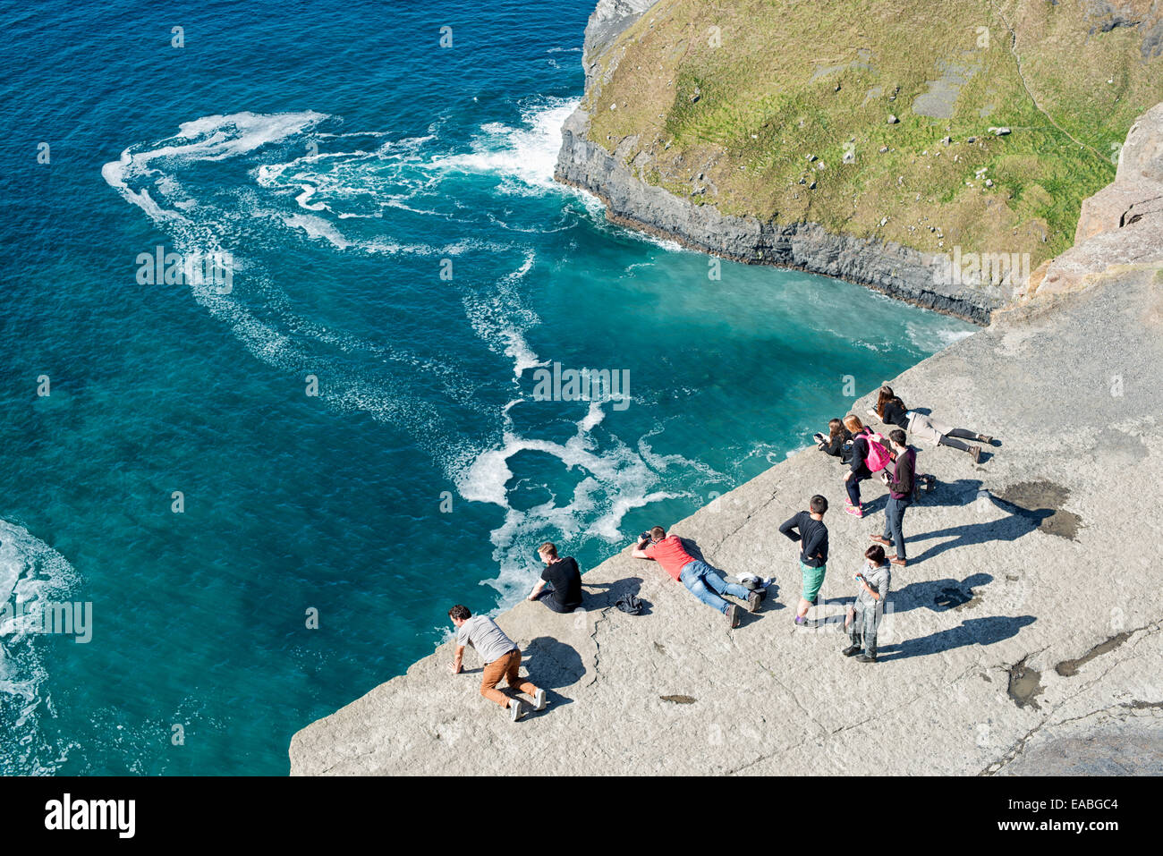 people on the cliffs Stock Photo - Alamy