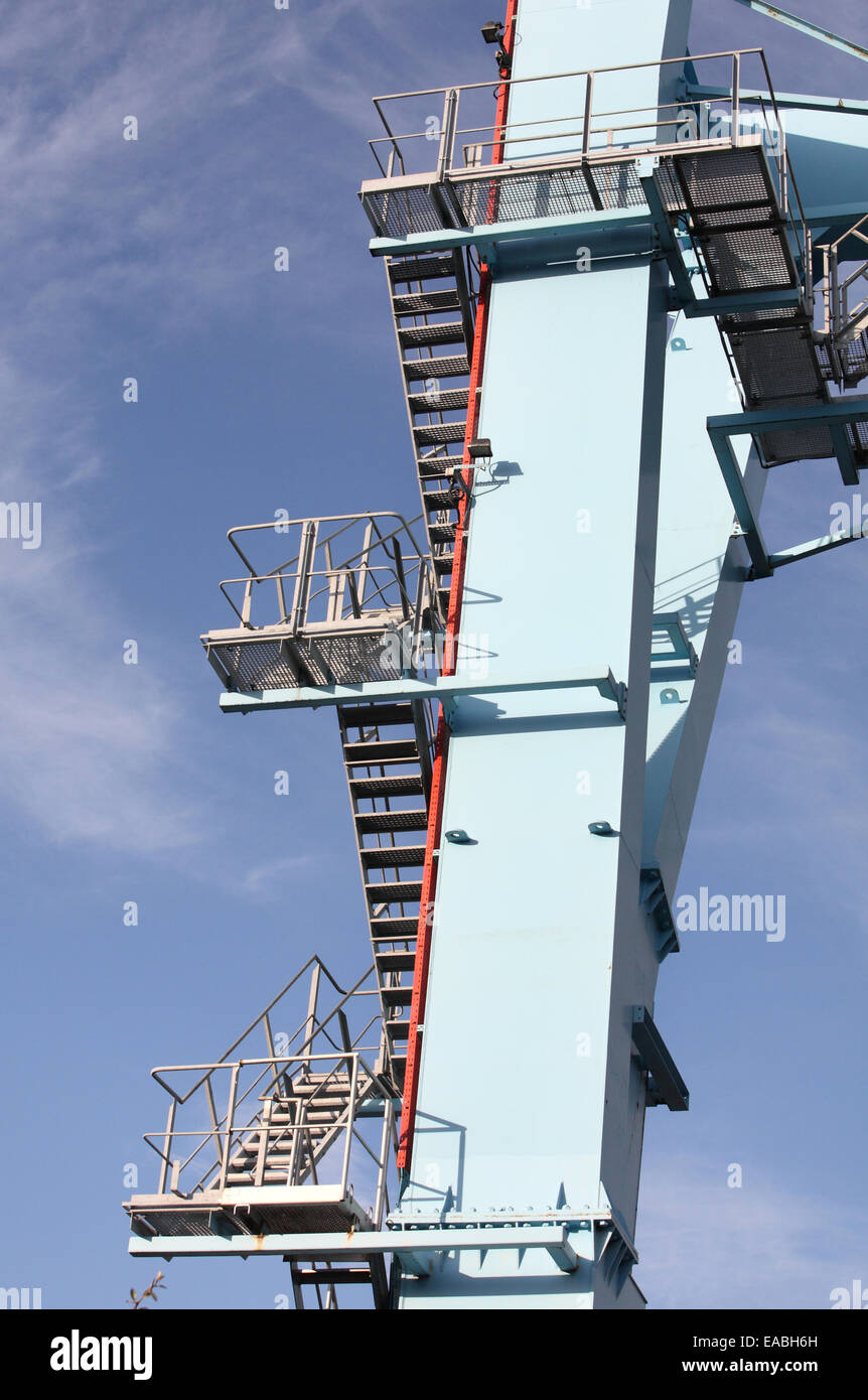 Industrial crane legs hi-res stock photography and images - Alamy