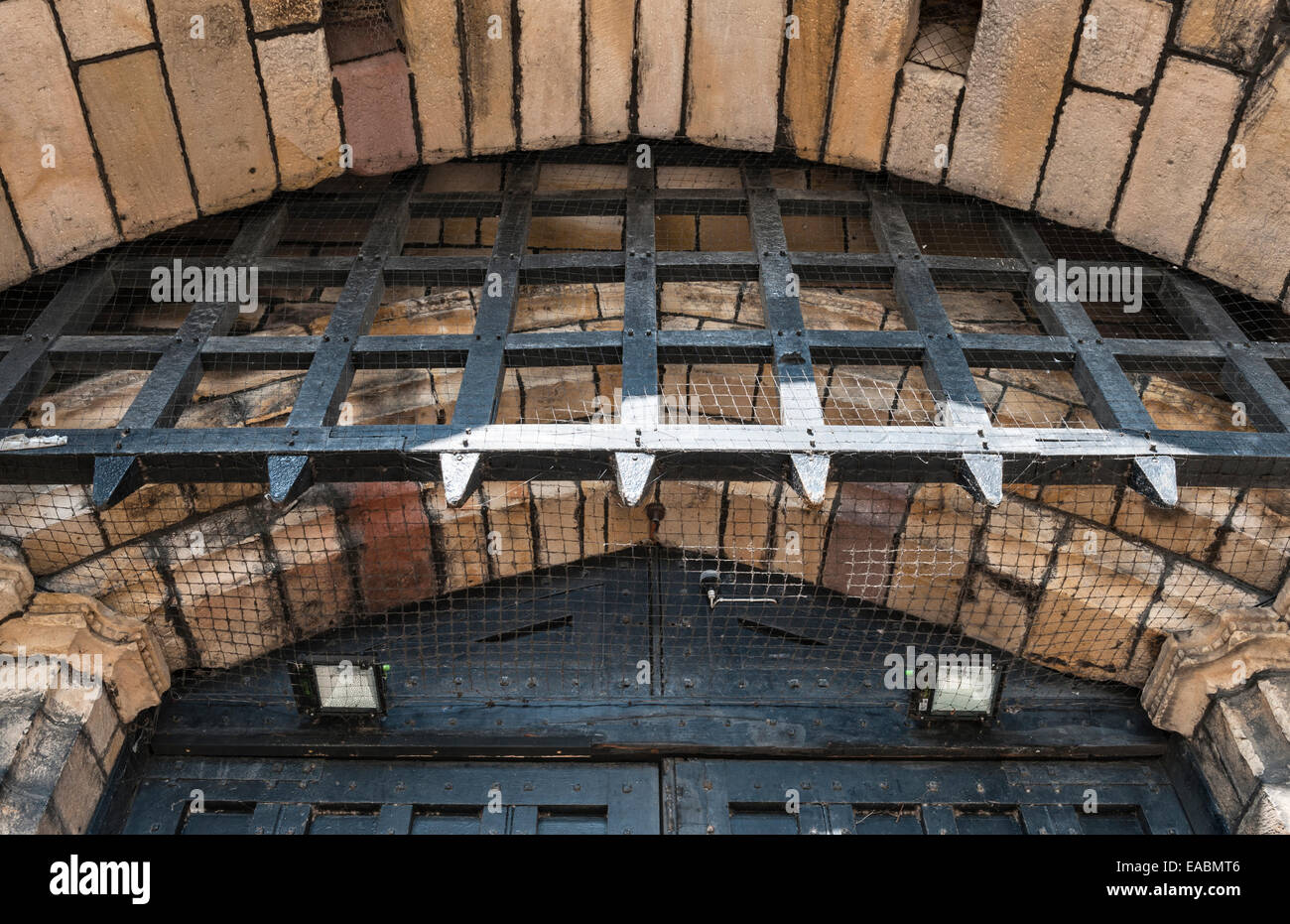 Portcullis gate hi-res stock photography and images - Alamy