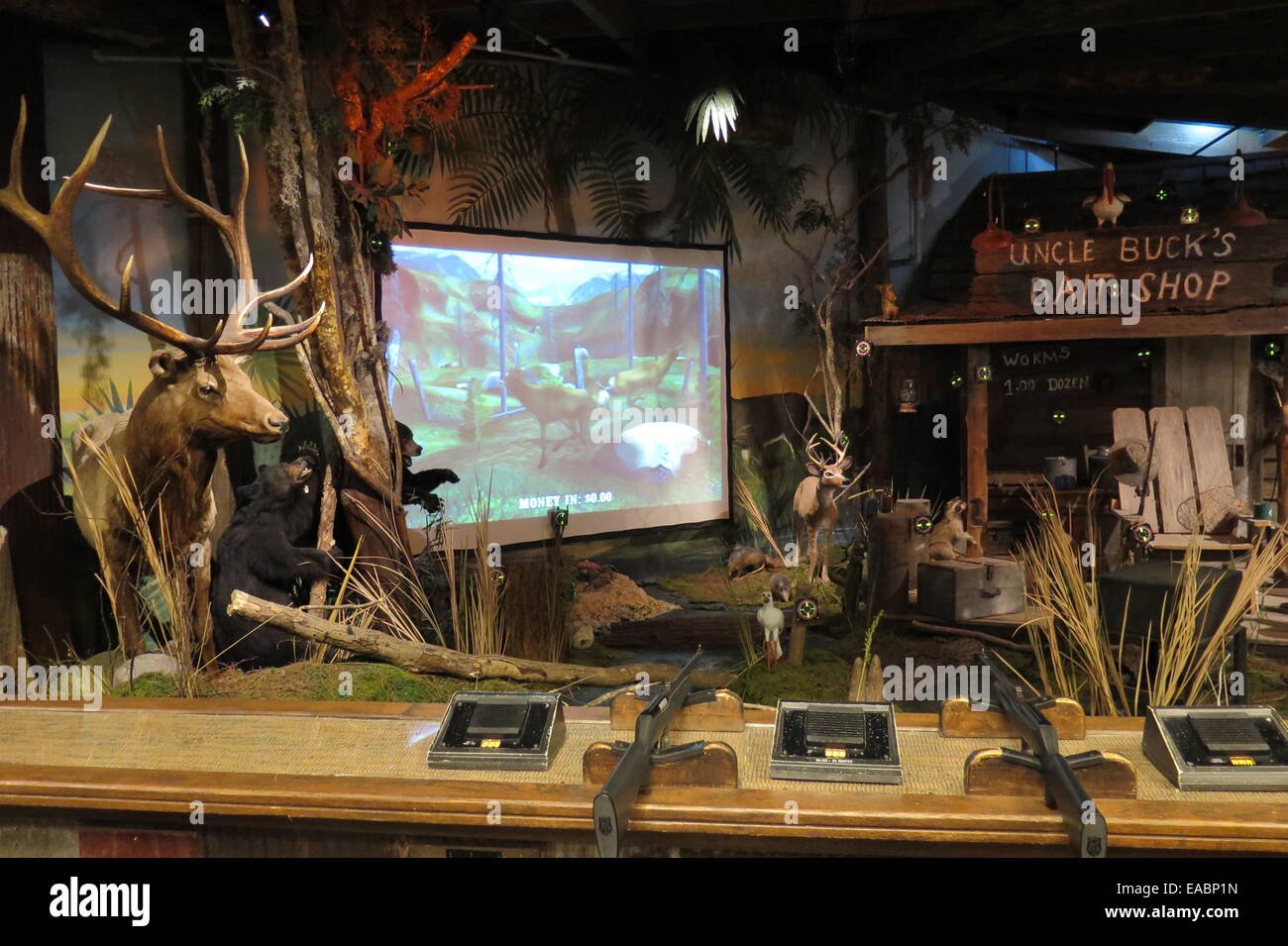 Bass pro shop hi-res stock photography and images - Alamy