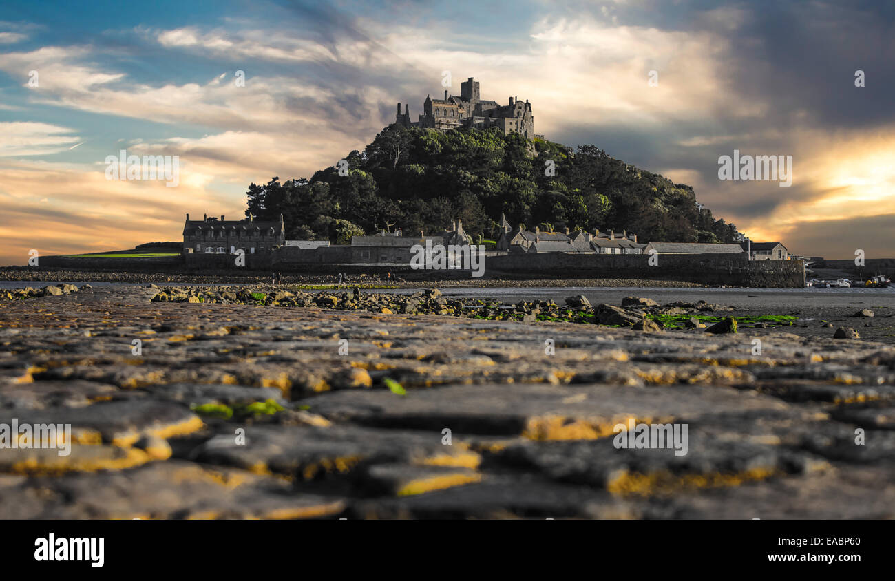 St michael's mount cornwall hi-res stock photography and images - Alamy