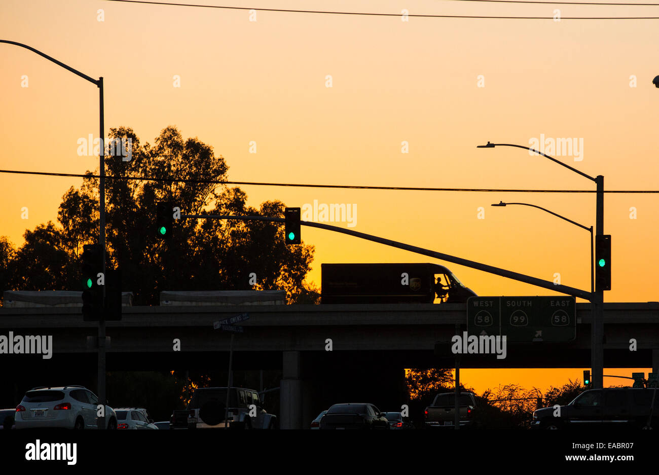 Sunset highway hi-res stock photography and images - Alamy
