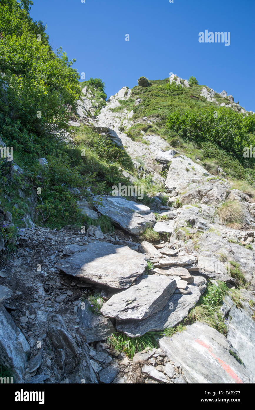 Difficult mountain climb hi-res stock photography and images - Alamy