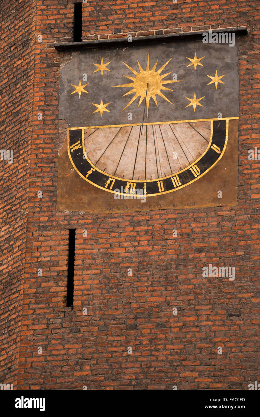 Medieval sundial on wall st hi-res stock photography and images - Alamy