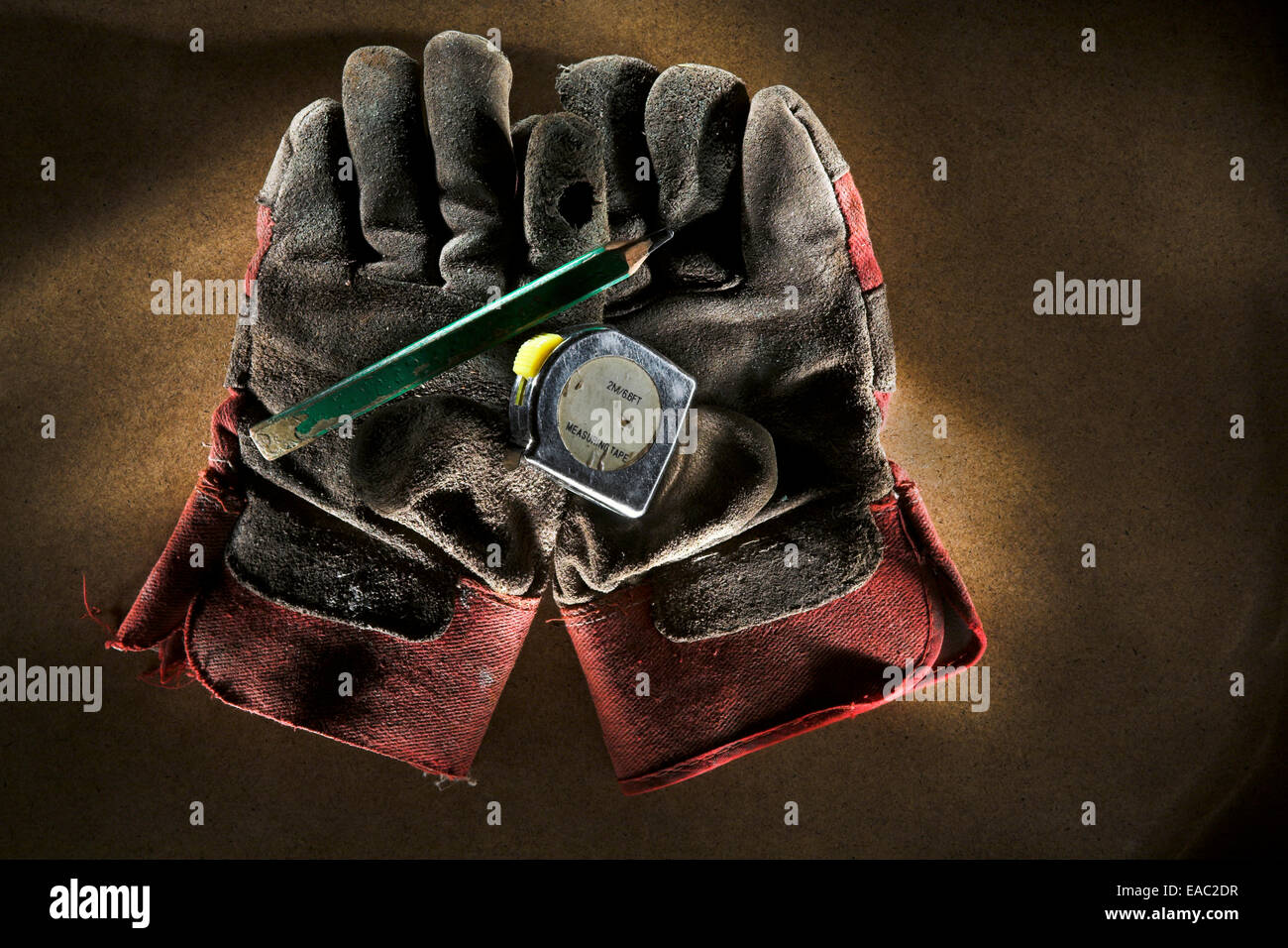 Work worn hands hi-res stock photography and images - Alamy