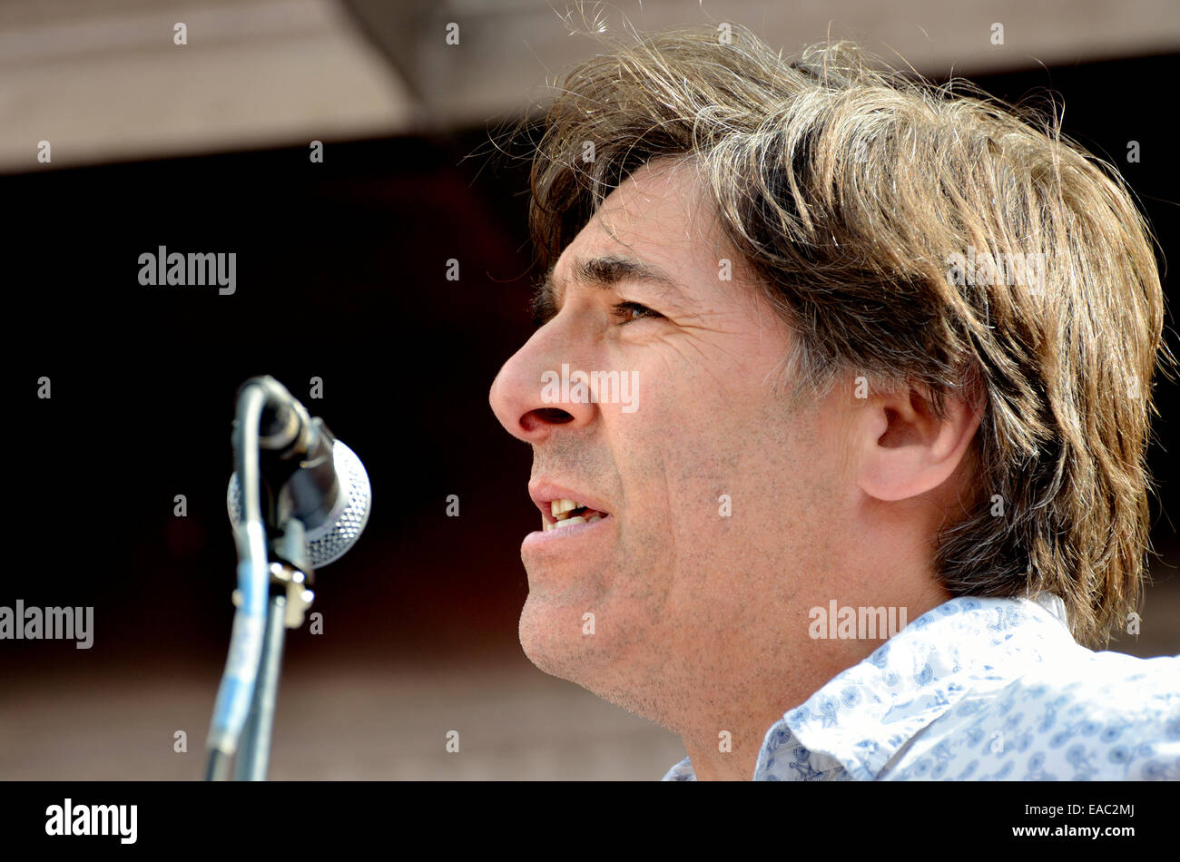 Mark Steel - British socialist columnist, author and comedian ...
