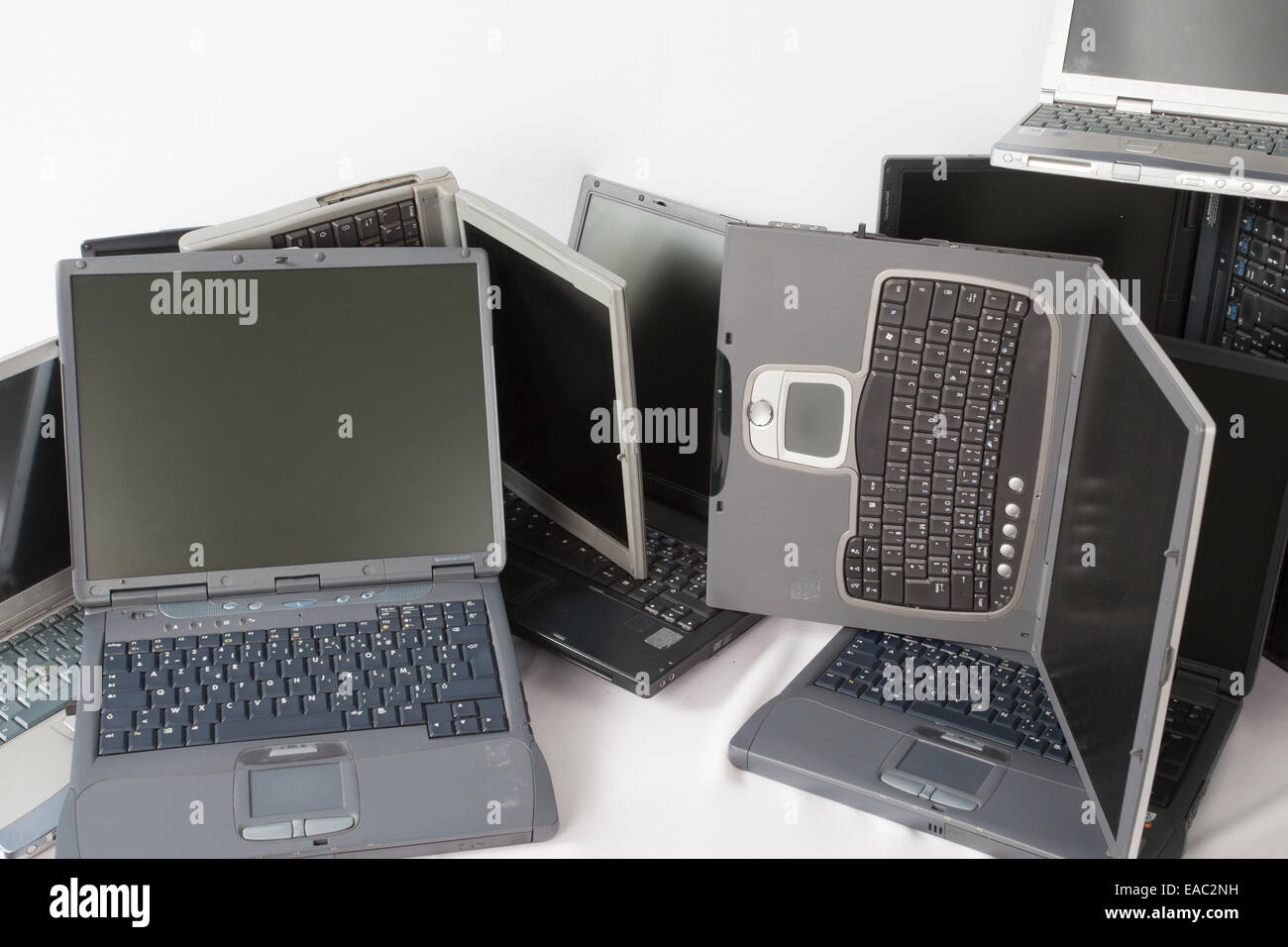 Computer Trashed Hi Res Stock Photography And Images Alamy