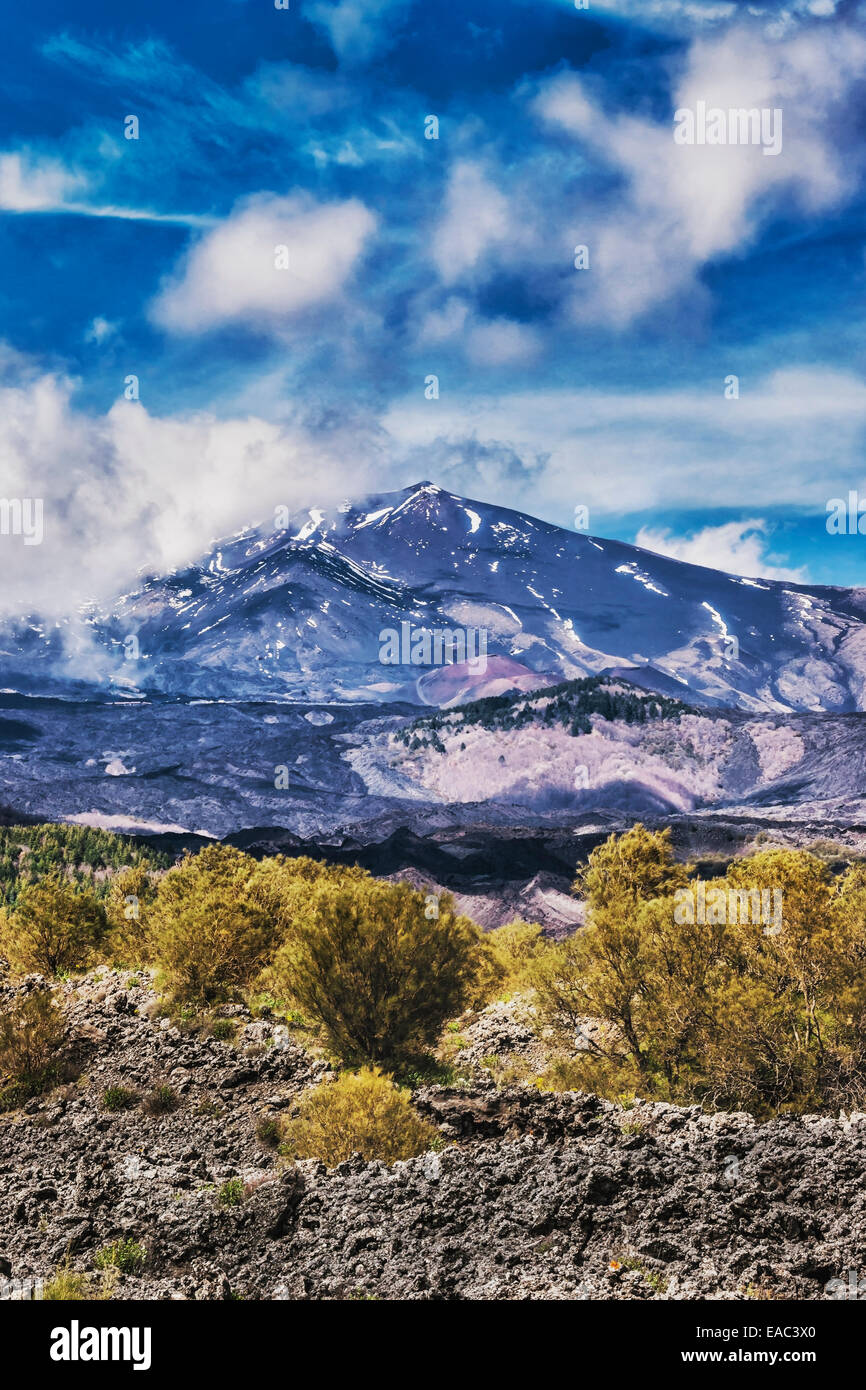 The Mount Etna is with 3323 meters Europe's highest and most active ...