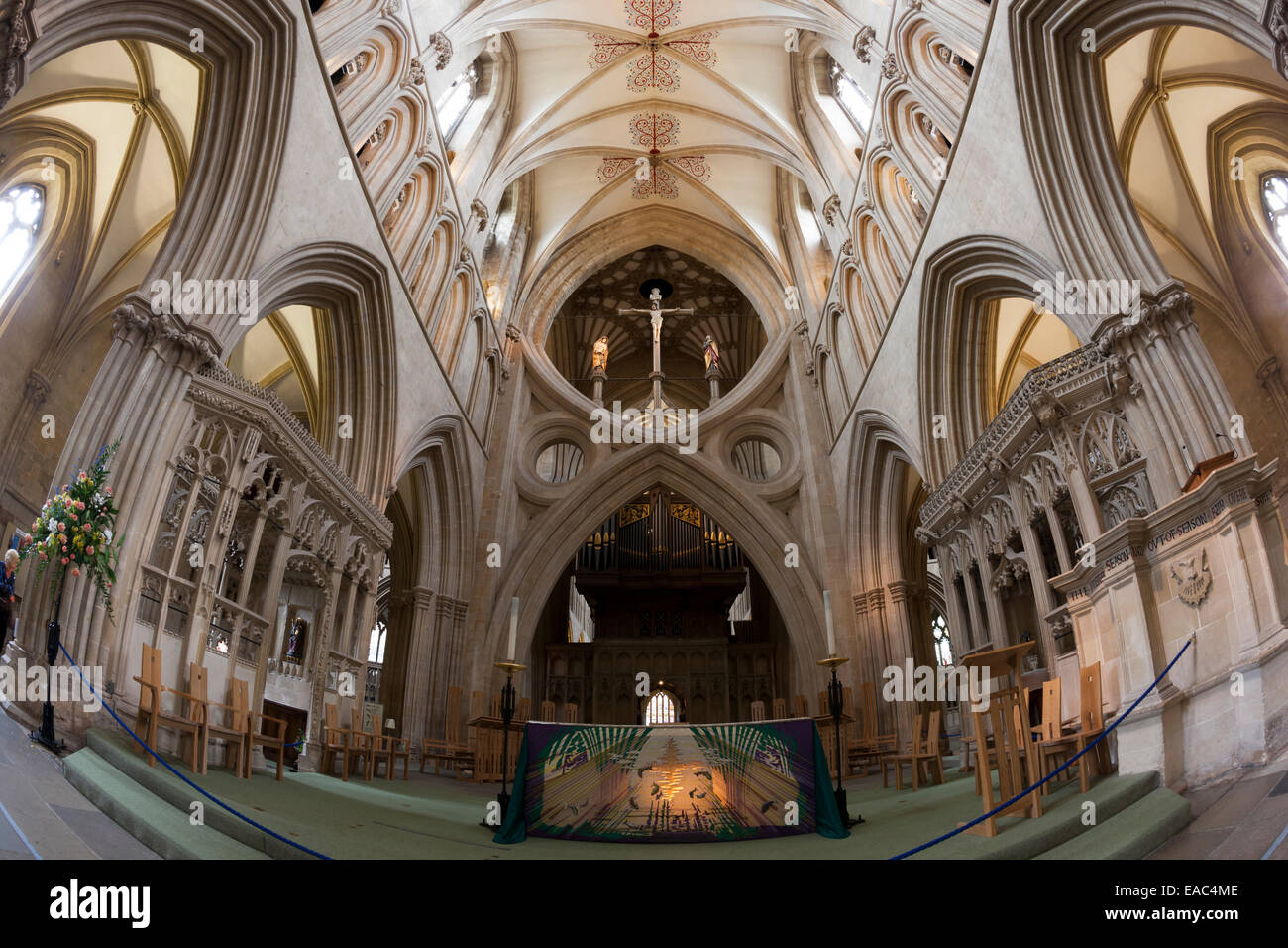 The interior of Wells Cathedral in Wells, Somerset Stock Photo - Alamy