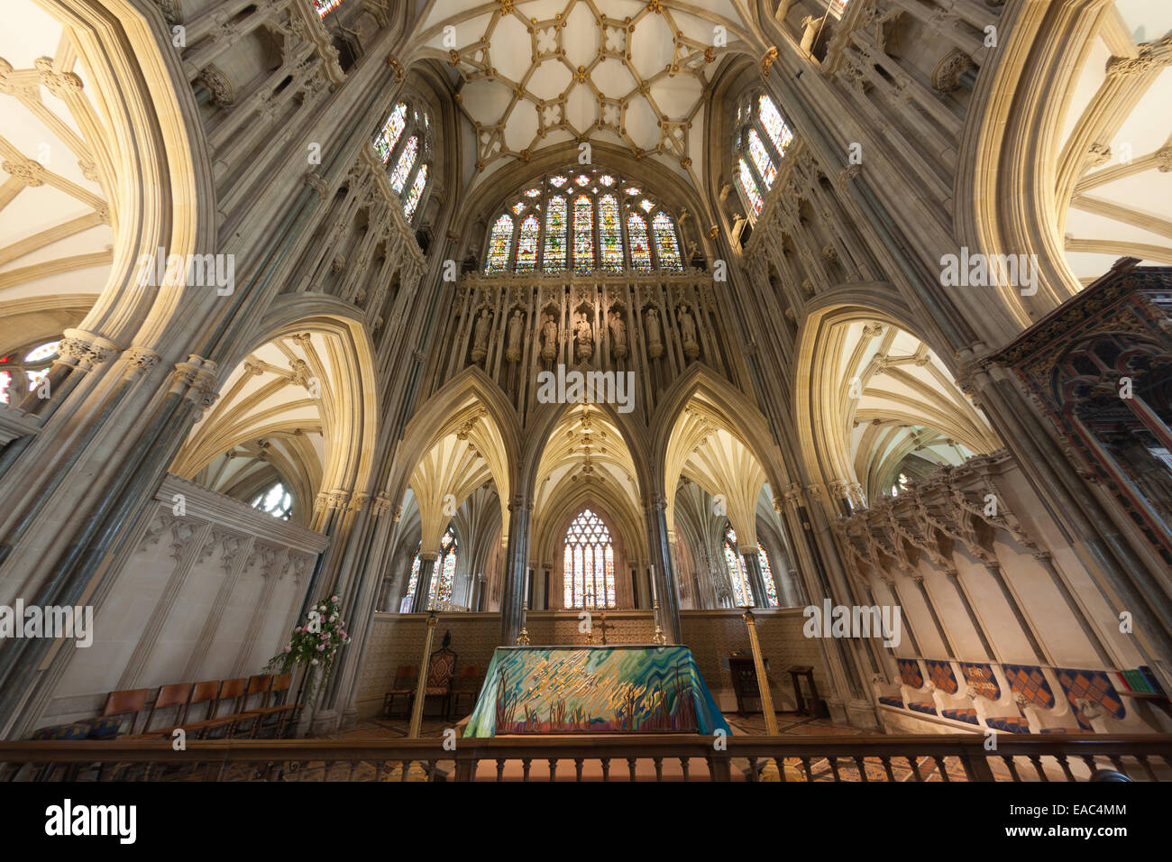The interior of Wells Cathedral in Wells, sanctuary, altar and rail ...
