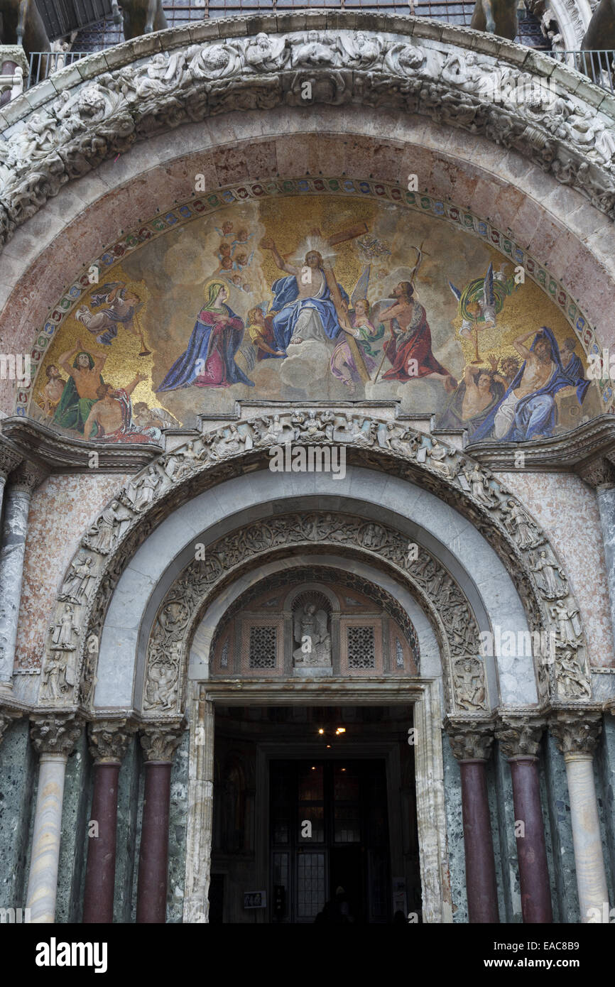 portal of Doge's Palace Stock Photo - Alamy