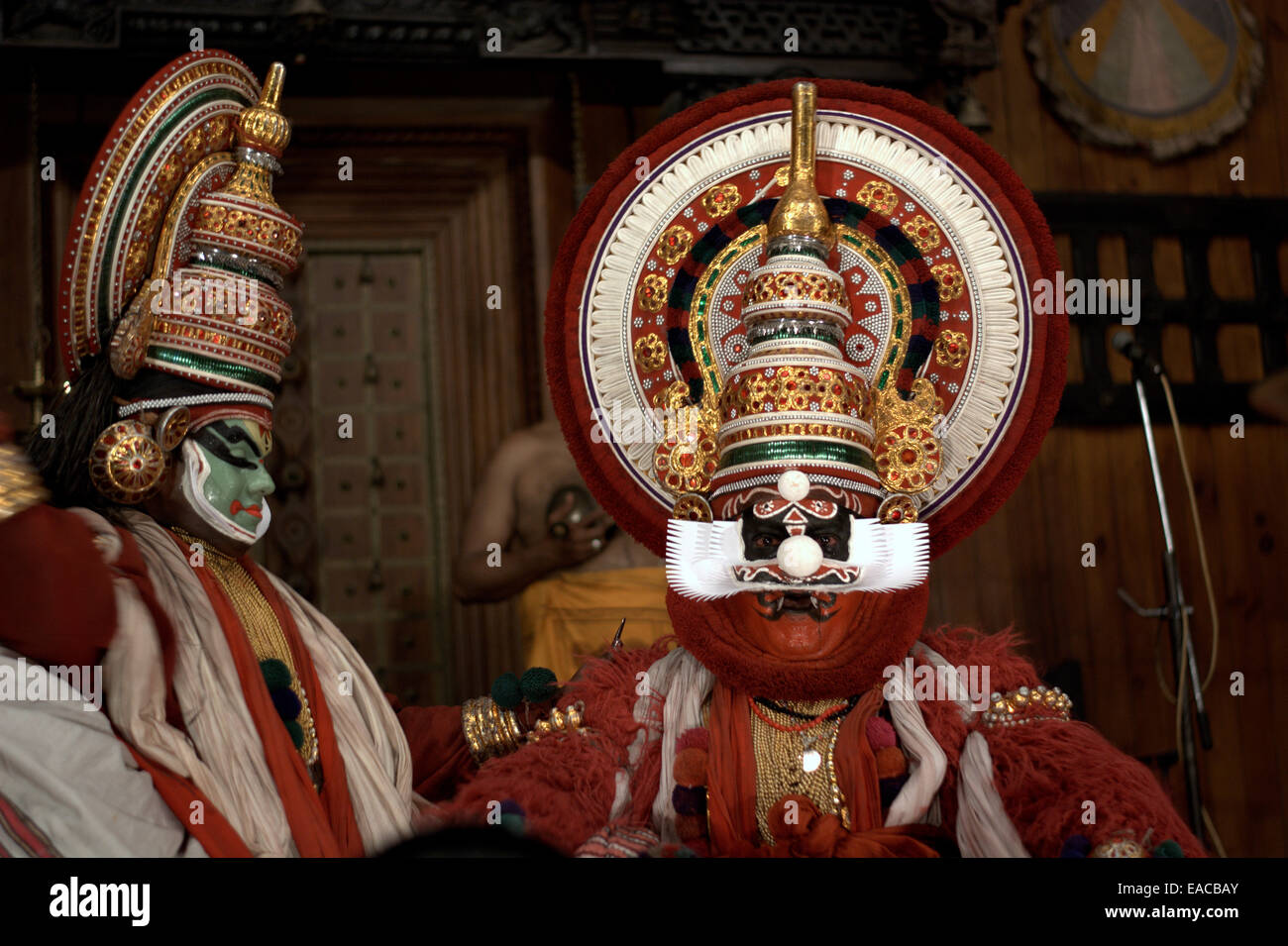 Kadhakali classical dance drama kerala hi-res stock photography and ...