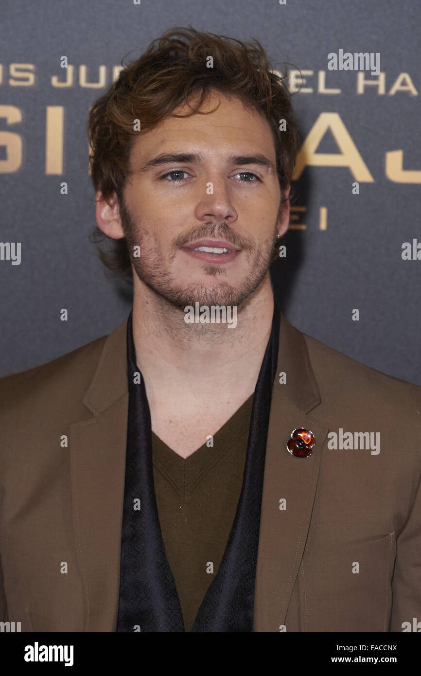 Spain. 11th Nov, 2014. British Actor Sam Claflin attends the Premiere ...