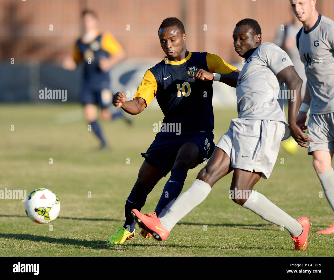 Washington, DC, USA. 11th Nov, 2014. 20141111 - Georgetown defender ...
