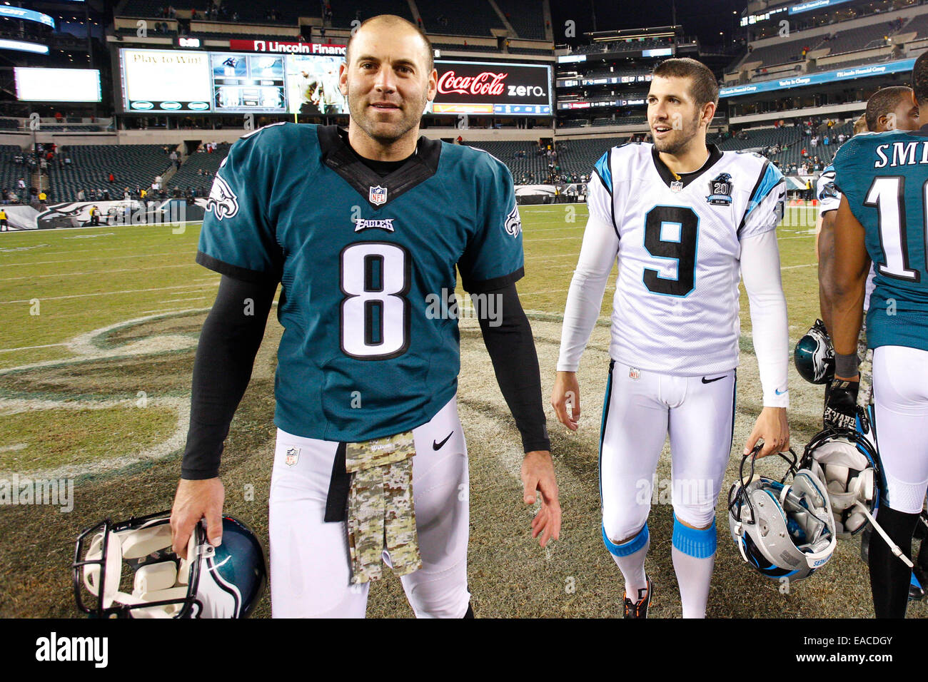 November 10, 2014: Philadelphia Eagles punter Donnie Jones (8) looks on ...
