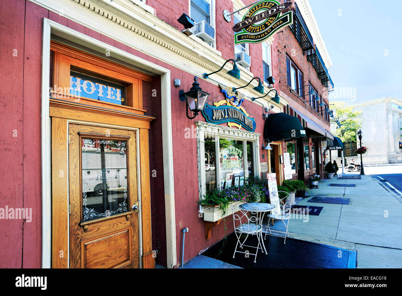 Tweed's restaurant Riverhead Long Island New York Stock Photo - Alamy