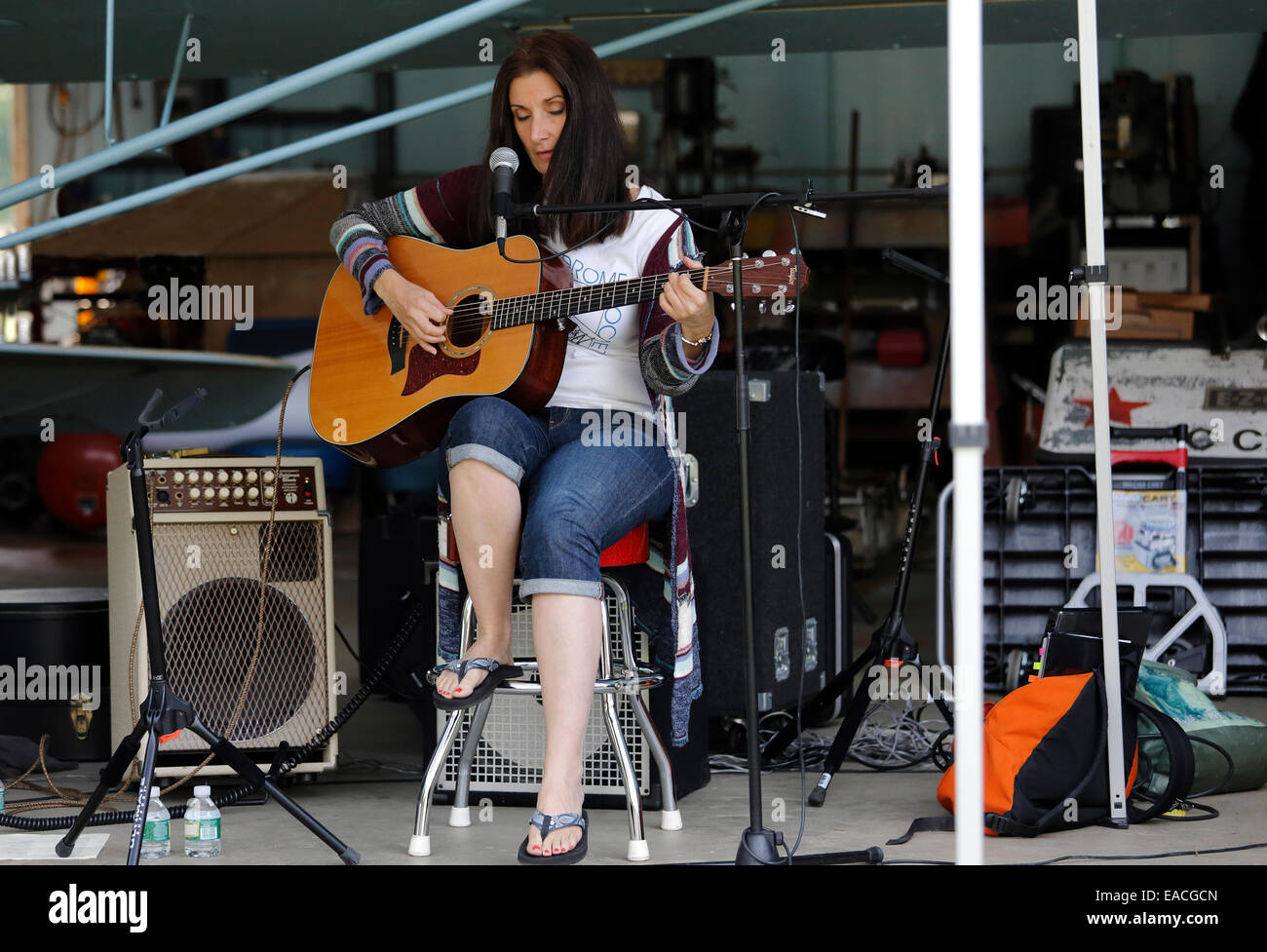 Singer and guitar player Long Island New York Stock Photo - Alamy