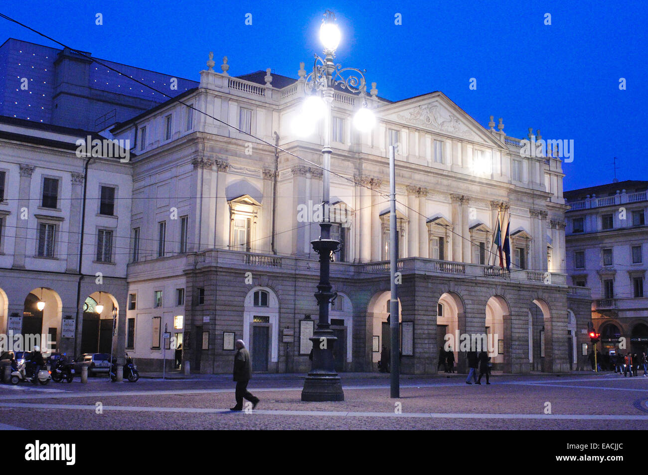 La scala milano, teatro hi-res stock photography and images - Alamy