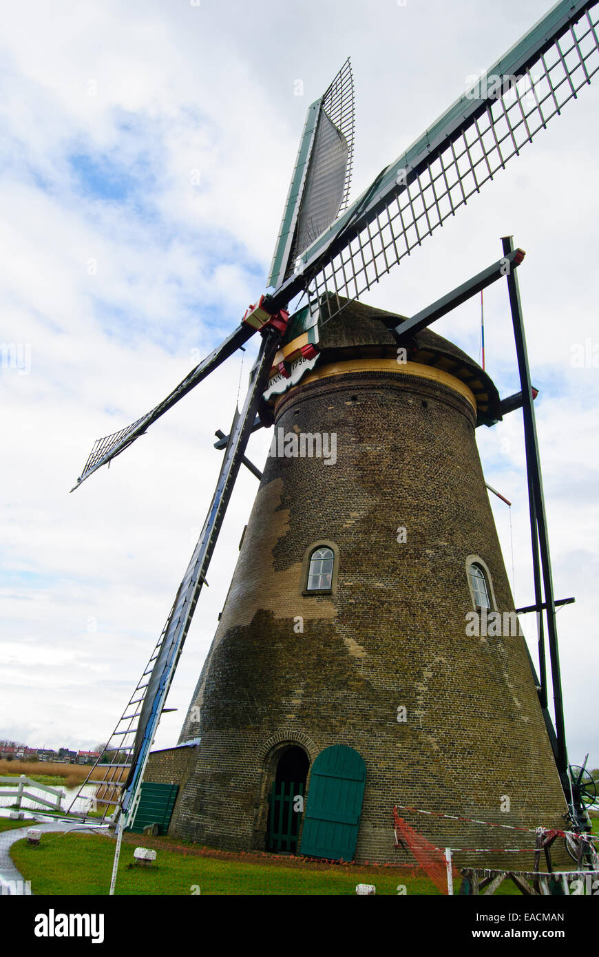 Dutch heritage historic windmill water hi-res stock photography and ...