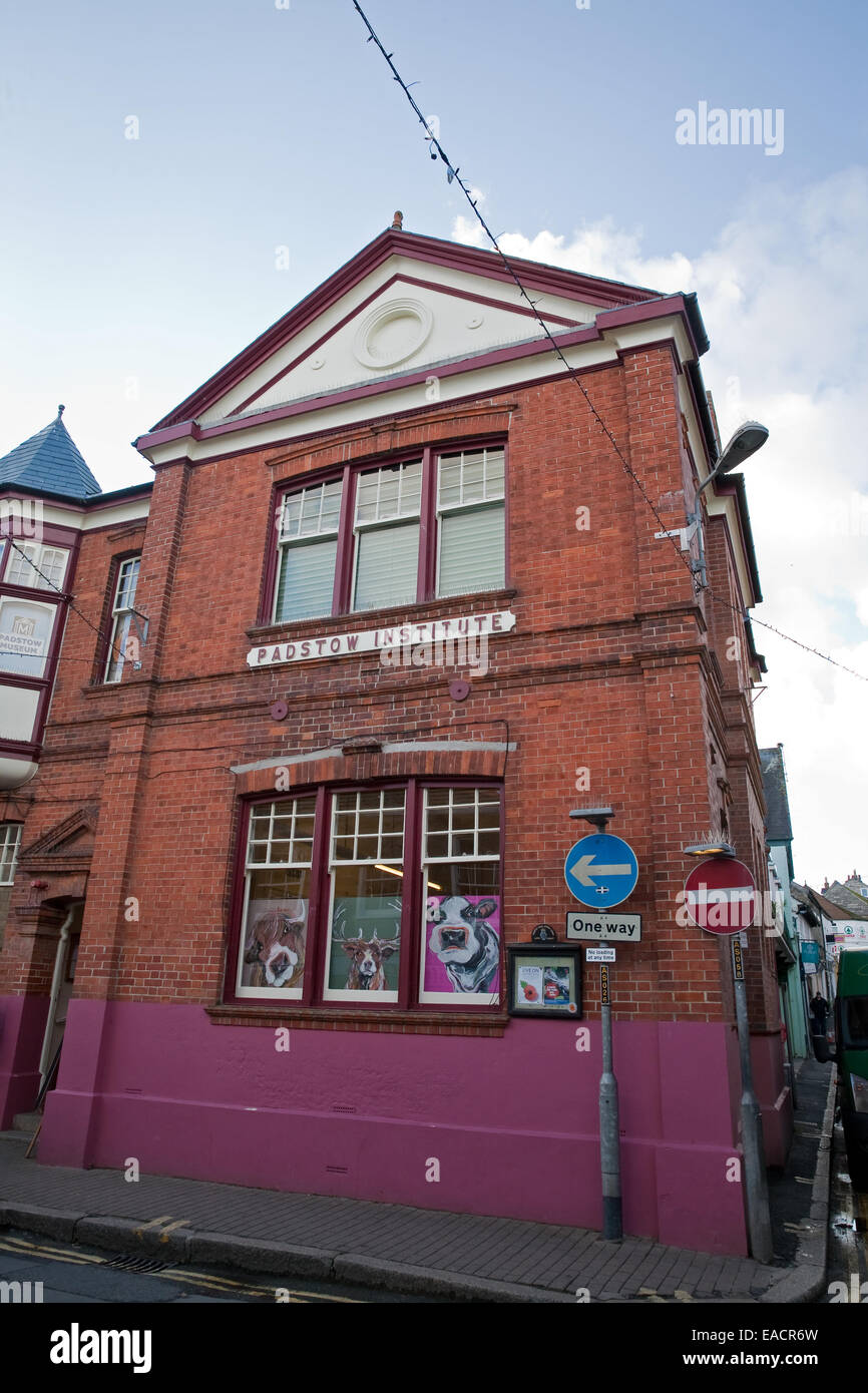 Padstow Institute High Resolution Stock Photography and Images - Alamy