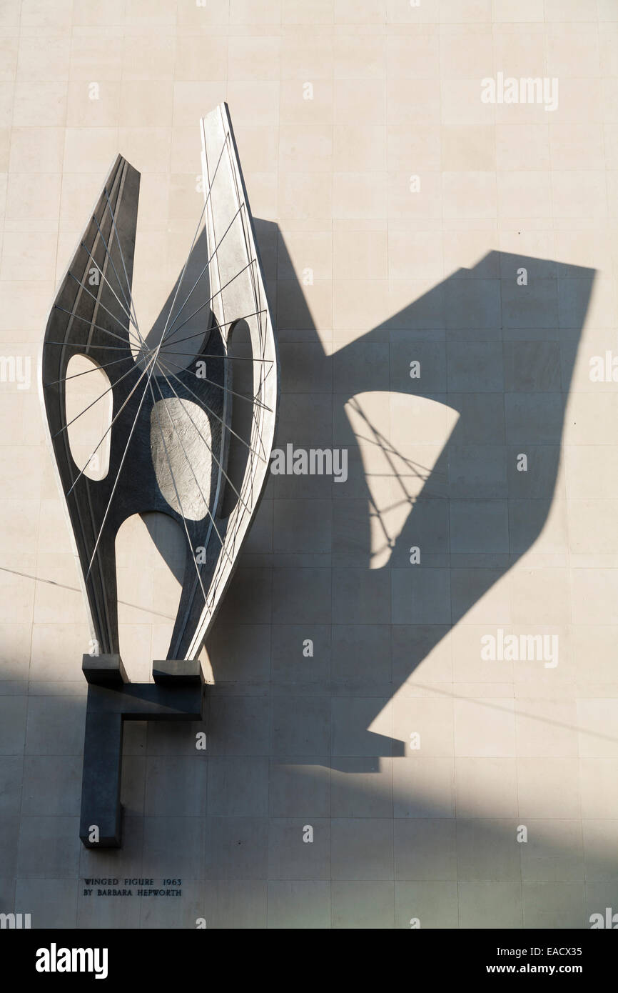 Barbara hepworth sculpture john lewis hi-res stock photography and ...