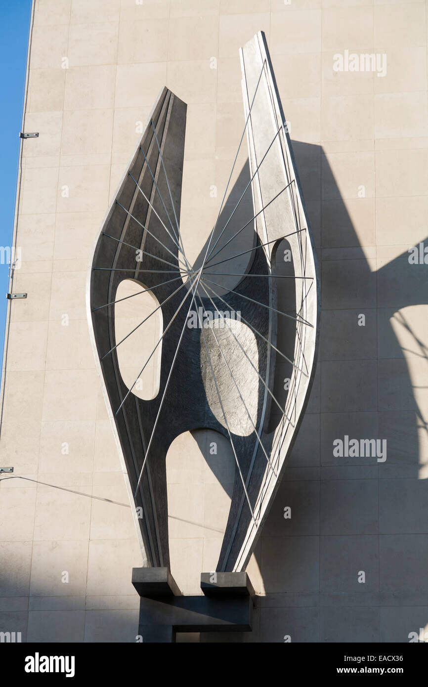 John lewis barbara hepworth winged hi-res stock photography and images ...