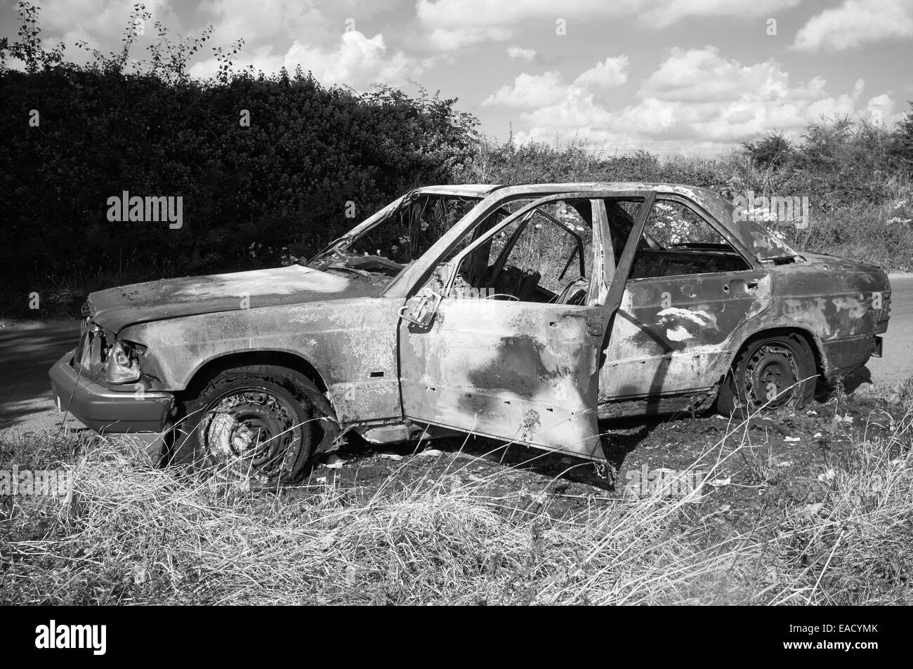 Burnt out car uk hi-res stock photography and images - Alamy