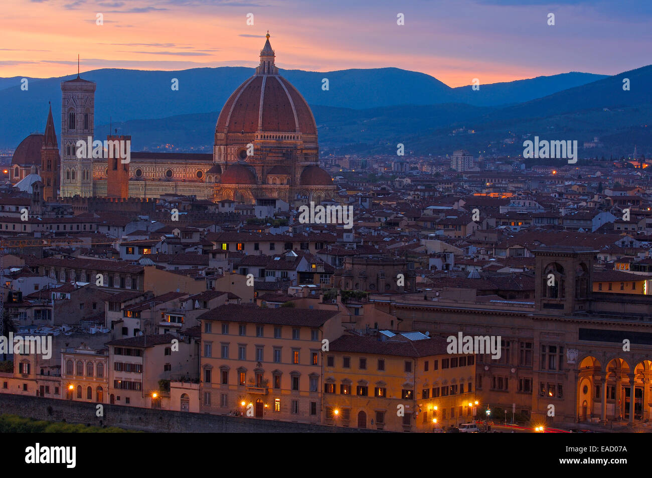 Florence Cathedral or Basilica di Santa Maria del Fiore at dusk ...
