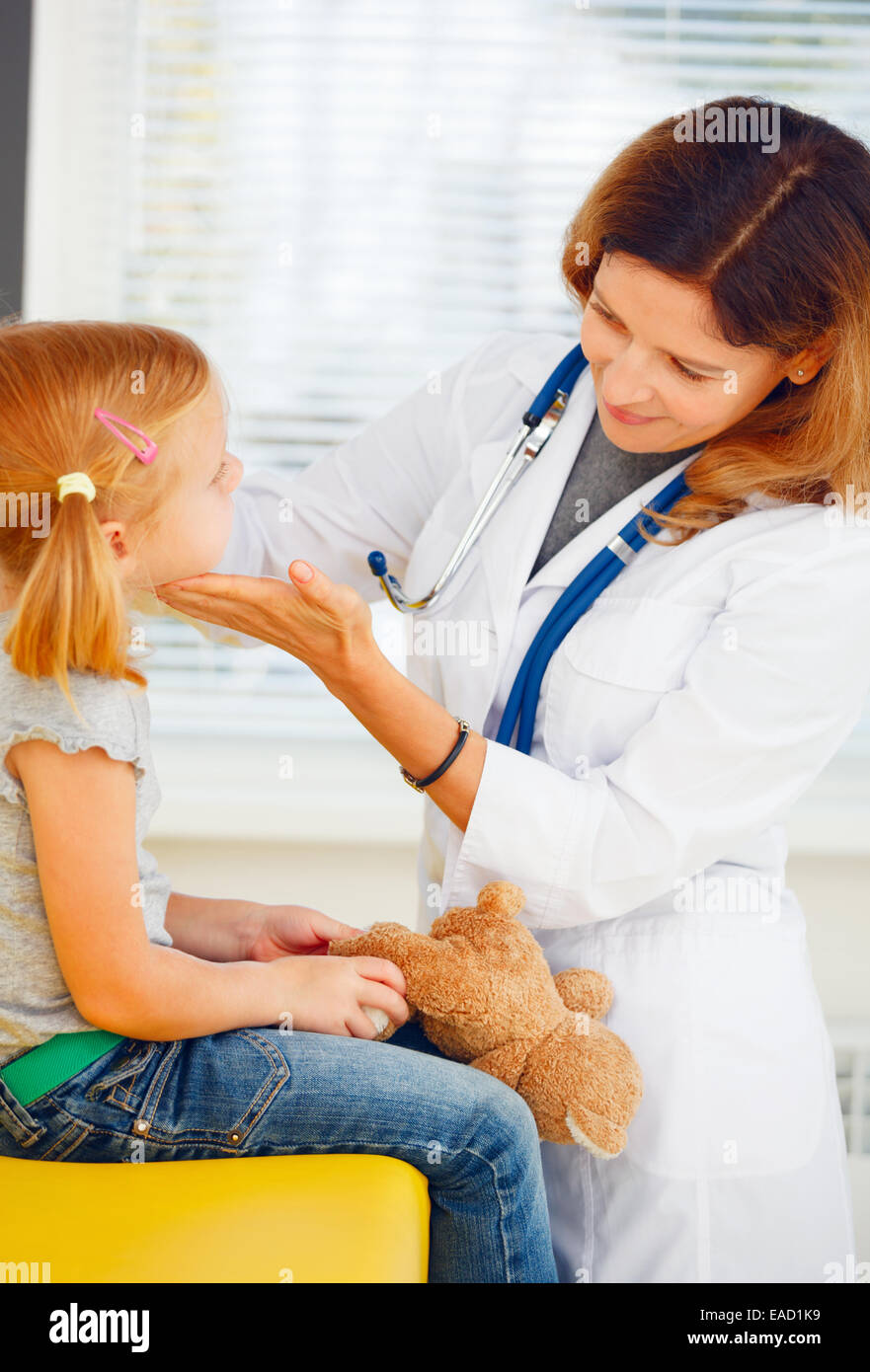 Doctor taking temperature hi-res stock photography and images - Alamy