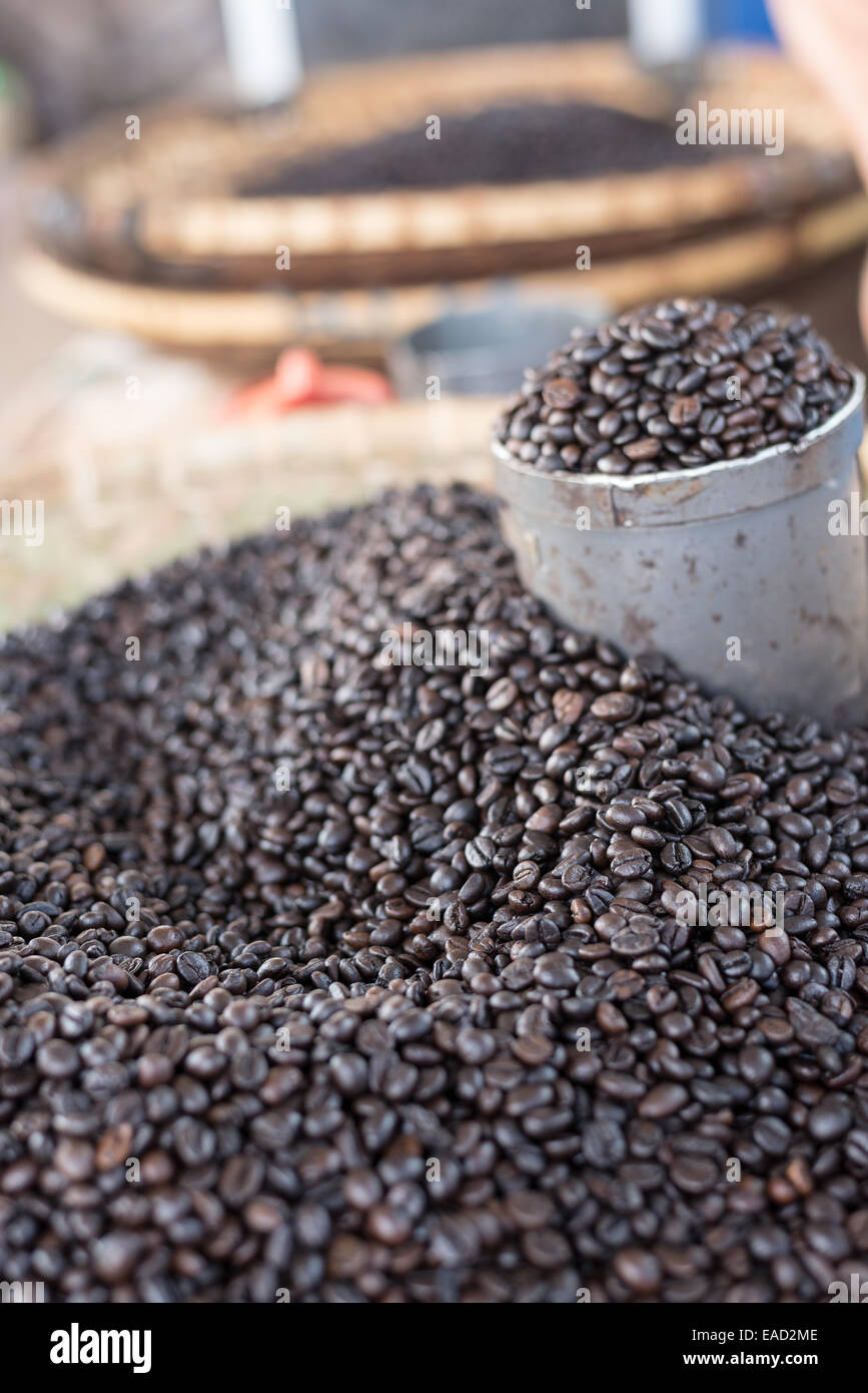 Roasted coffee beams hi-res stock photography and images - Alamy