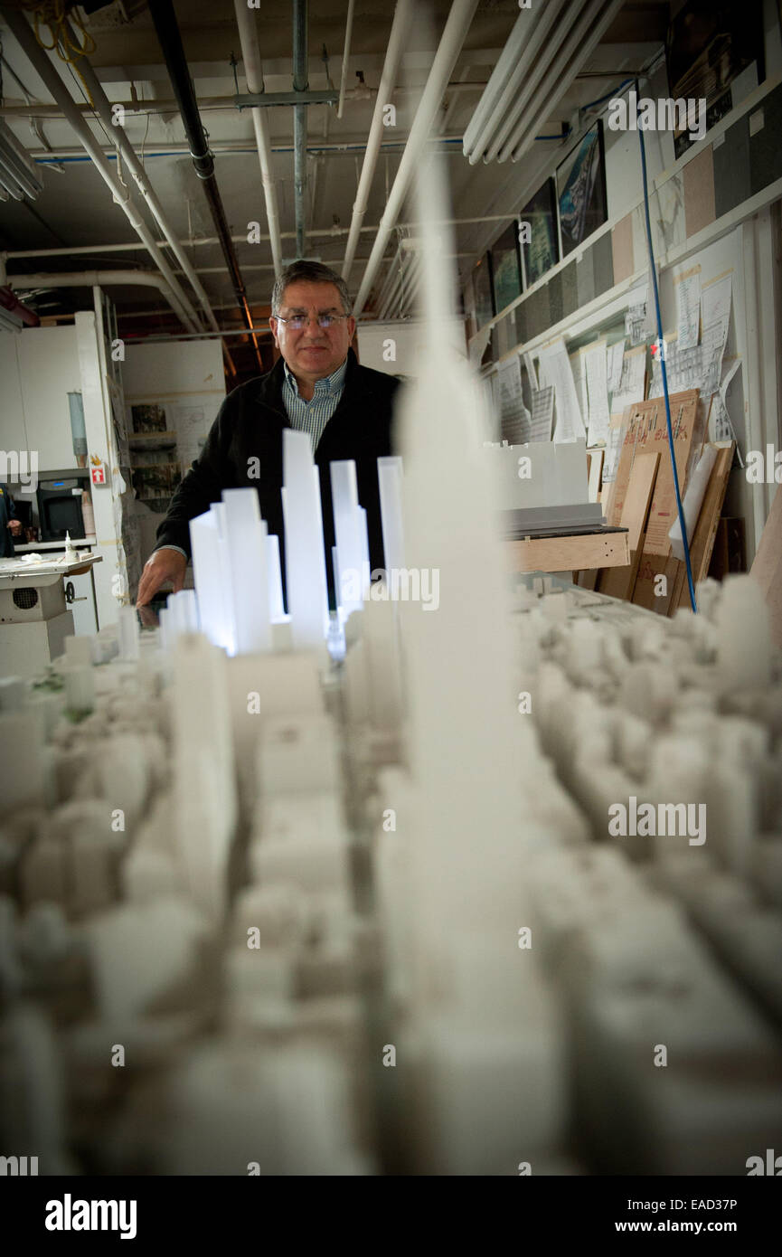 Manhattan, New York, USA. 8th Nov, 2014. Scale model maker RICHARD ...