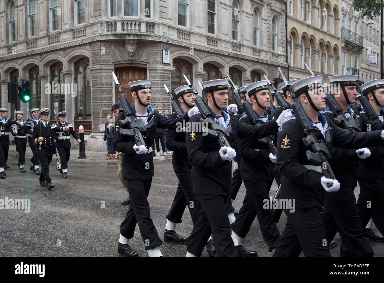 Military marching hi-res stock photography and images - Alamy