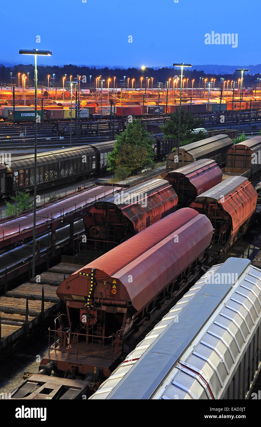 Maschen freight hi-res stock photography and images - Alamy