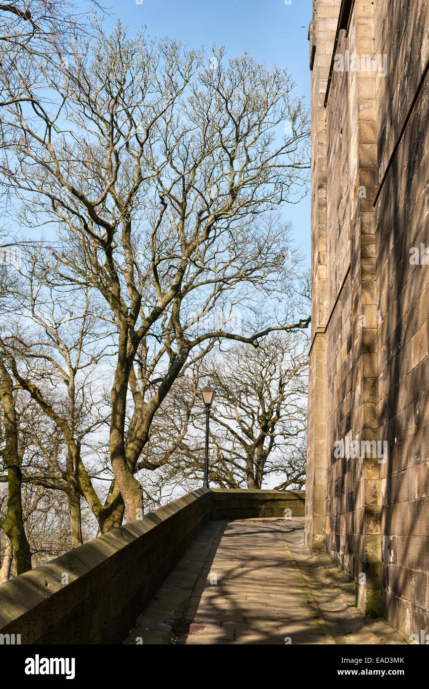 Medieval castle stone walls hi-res stock photography and images - Alamy