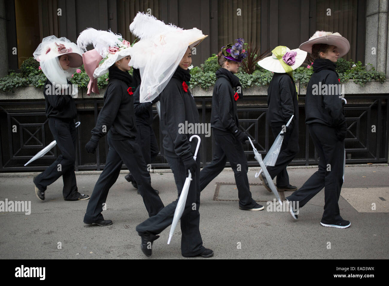 Girls wearing old fashioned bonnets. The Lord Mayor's Show, one of the ...