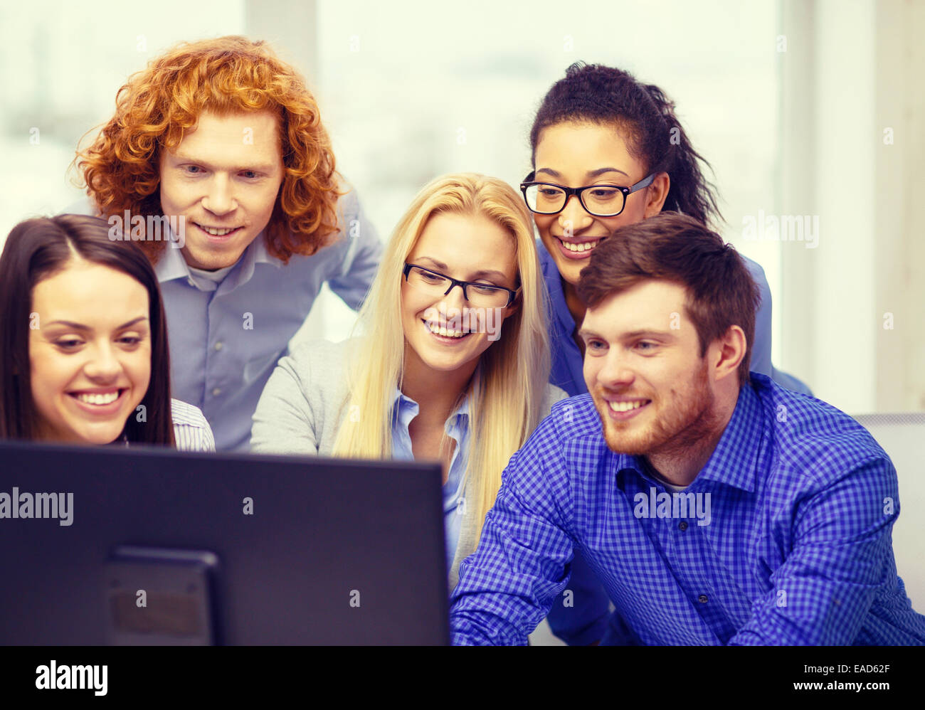 Business team technology hi-res stock photography and images - Alamy