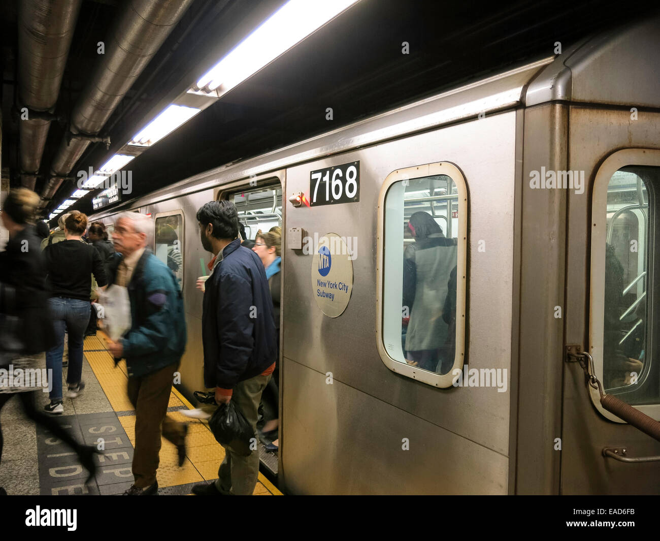 Subway Station Platform and passenger train, NYC, USA Stock Photo - Alamy