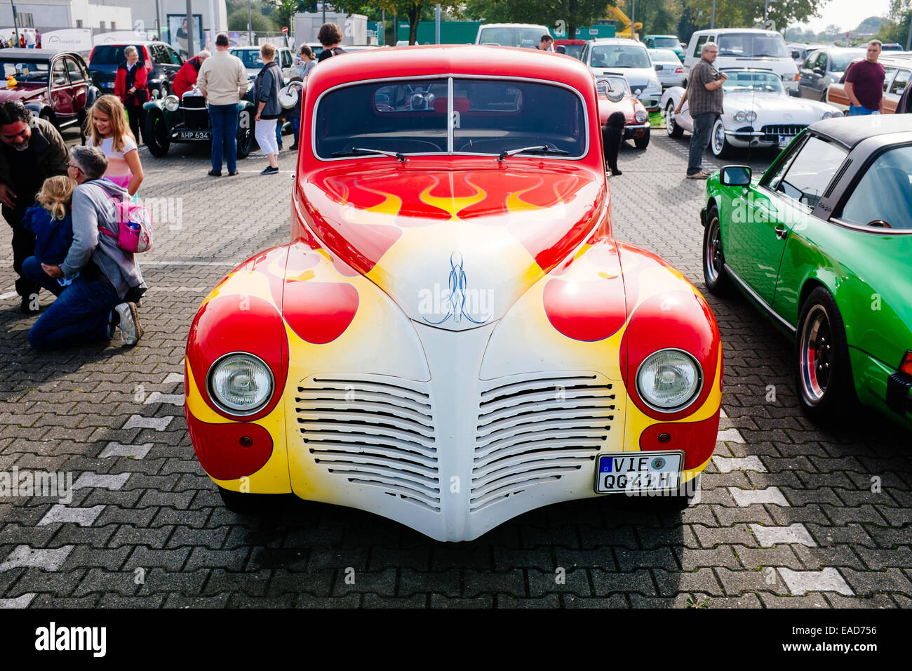 Old timer hi-res stock photography and images - Alamy