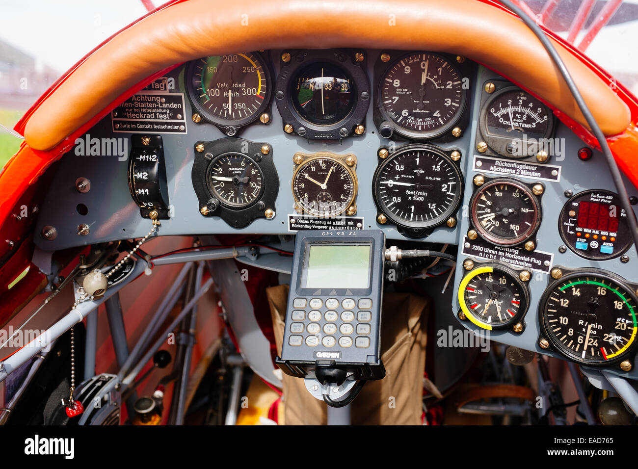Cockpit of CASA-BÜCKER 1.131E JUNGMANN Stock Photo - Alamy