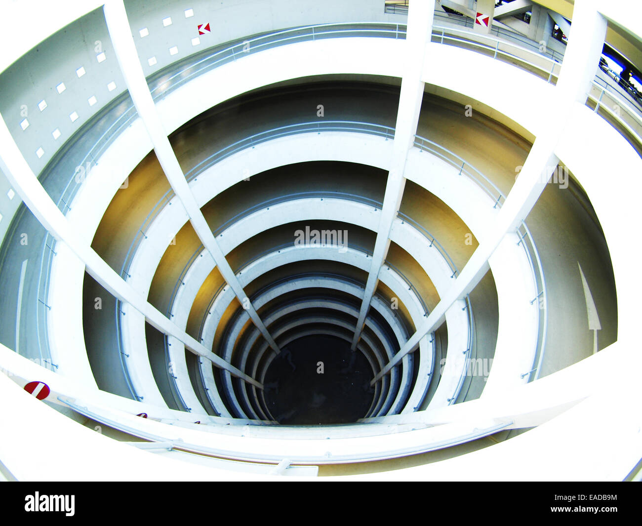 Vienna international airport schwechat hi-res stock photography and ...