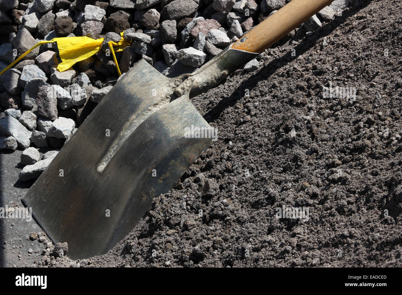 Shovel tool hi-res stock photography and images - Alamy